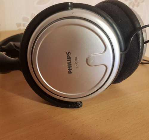 Проводные наушники Philips