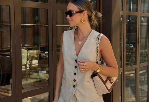 Костюм женский жилетка с шортами в стиле Zara