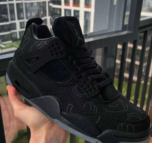 Nike kaws Air Jordan 4 Retro