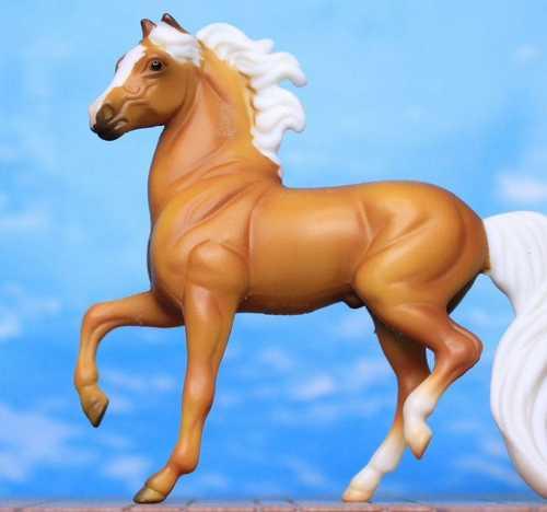Лошадь Breyer Stablemate