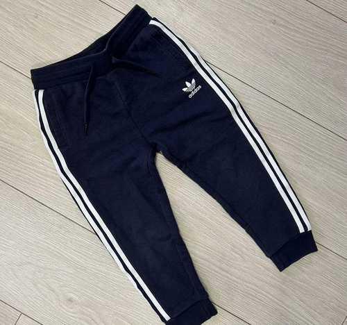 Спортивные штаны adidas 110