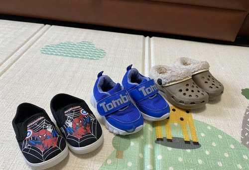 Кросовки, кеды. crocs. 22
