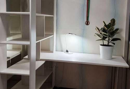 Рабочий стол и стеллаж (не IKEA)