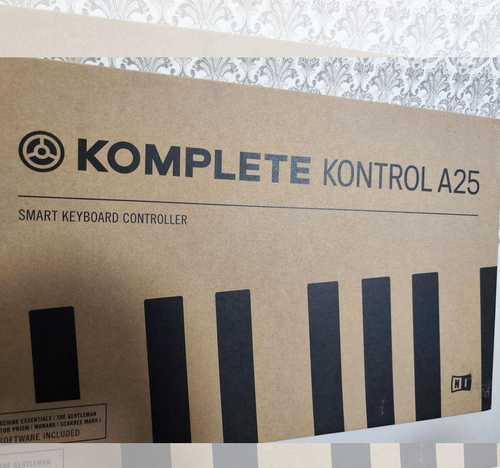 Midi клавиатура NI komplete kontrol a25