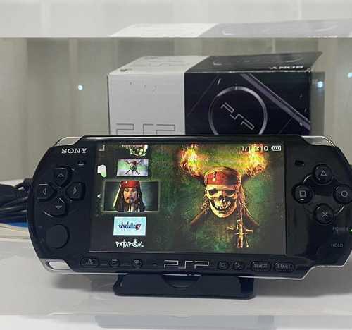 Sony PSP 3008 комплект   120 игр