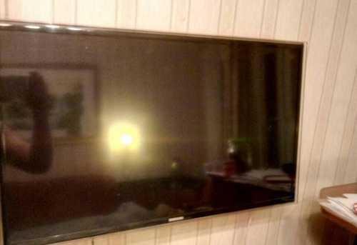 Телевизор Samsung smart tv 32 UE32F6800 бу