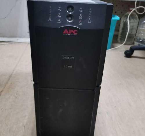 Ибп apc SMART ups 2200