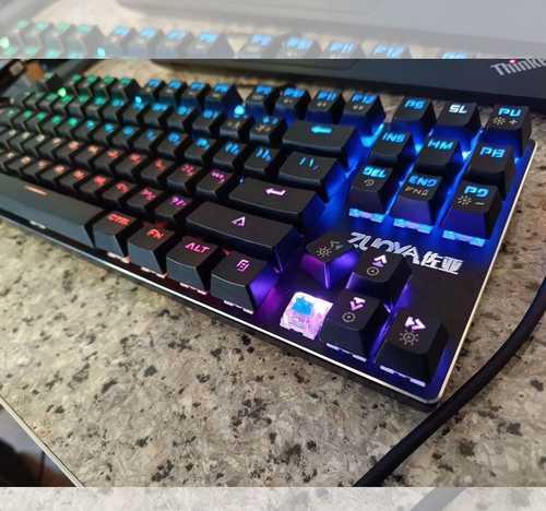 Игровая механическая клавиатура rgb zuoya