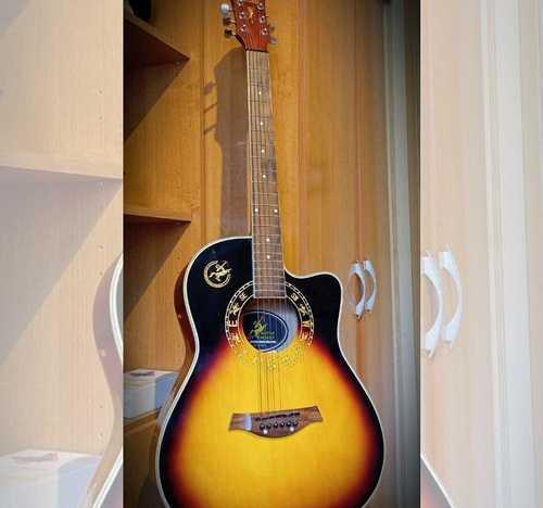 Акустическая гитара 6 струн(под реставрацию)