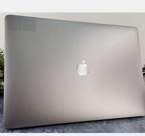 MacBook Pro 15 2016 16Gb/256Gb/i7/1 цикл