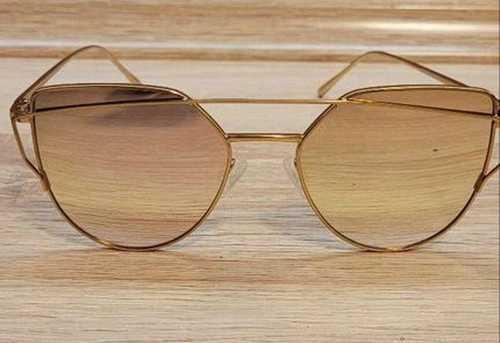 Солнцезащитные очки зеркальные новые