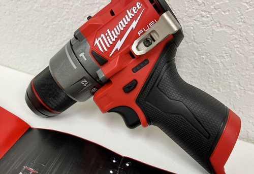 Аккумуляторная дрель Milwaukee 3404-20