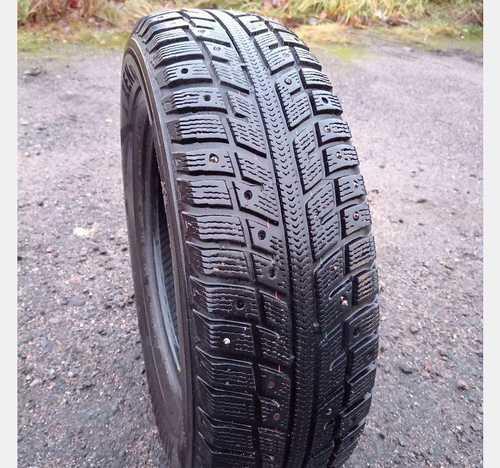 Kumho I'Zen KW22 185/70 R14 88T