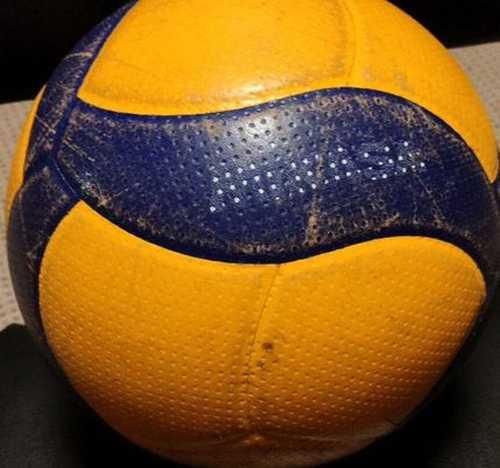 Волейбольный мяч mikasa бу v200w