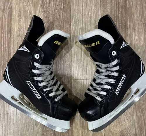 Хоккейные коньки Bauer s140