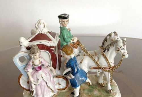 Статуэтка фарфоровая Карета с лошадьми винтаж
