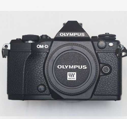 Olympus OM-D E-M5-2 пробег 5574 кадра