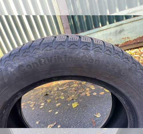 Continental ContiVikingContact 6 235/55 R17 T