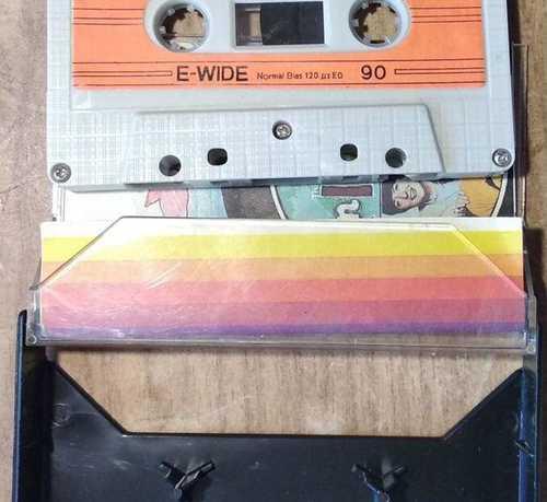 Компакт-кассета 90 минут E-wide