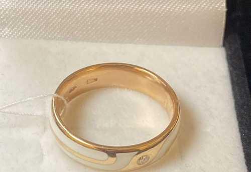 Золотое кольцо с эмалью и бриллиантом 2.04гр