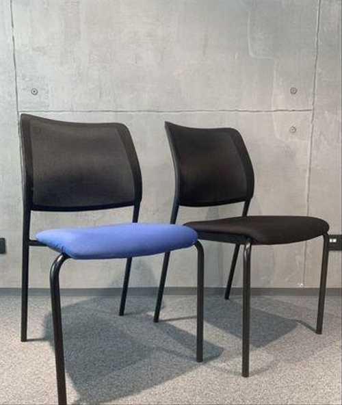 Два стула to-sync meet от немецкой фабрики Dauphin