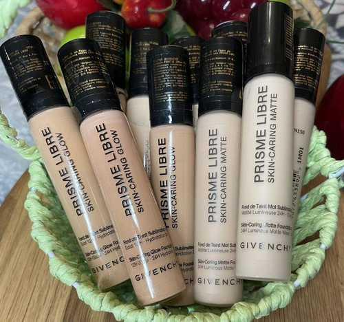 Givenchy Prisme Libre Skin-caring glow / matte