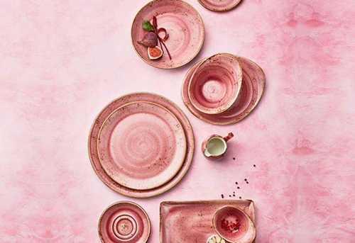 Розовая крафтовая английская посуда