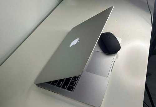 MacBook Pro 13 Retina (I5, 8gb, SSD M2)