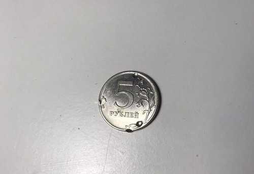 Монета 5 рублей с браком