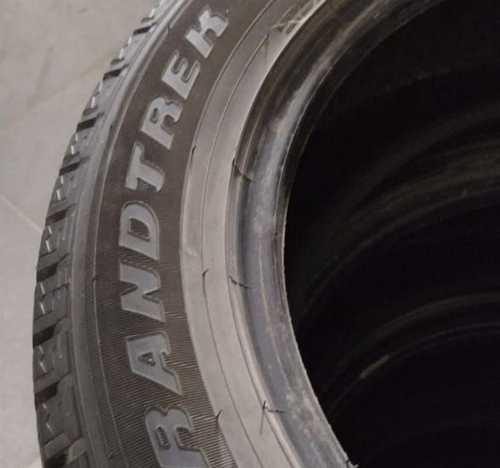Dunlop Grandtrek Ice 02 23.5/55 R18