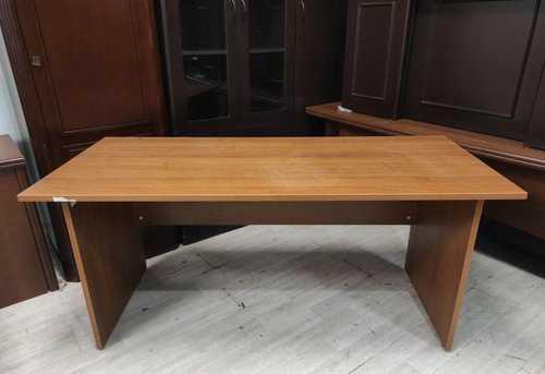 Стол письменный б/у 03592