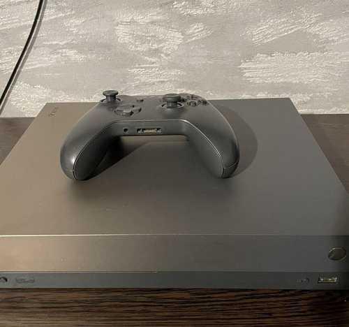 Microsoft Xbox One X, 1024 ГБ