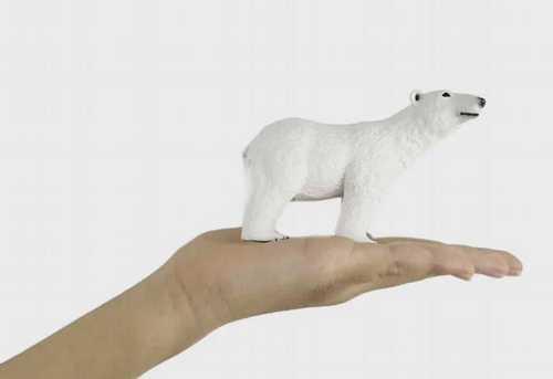 Фигурка - Белый полярный медведь
