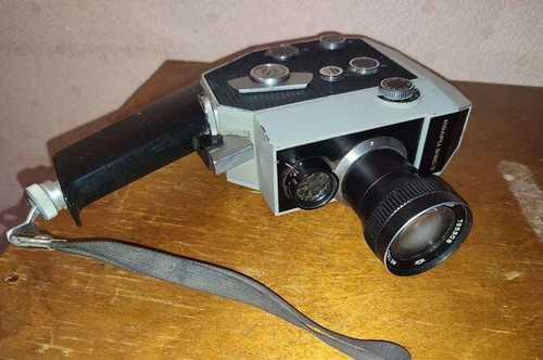 Кинокамера СССР Кварц 2*8С-3