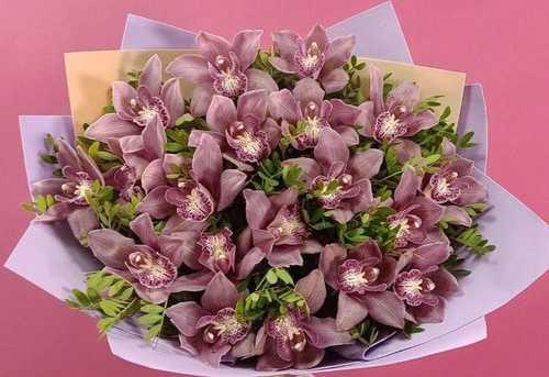 Букет из розовых орхидей 21 шт