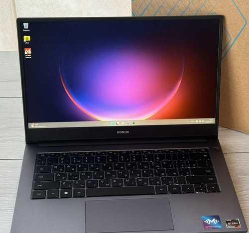 Как новый Honor MagicBook 14 R7 5700U 16/512