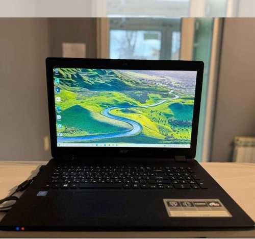 Ноутбук Acer Aspire Es1-731 на Pentium