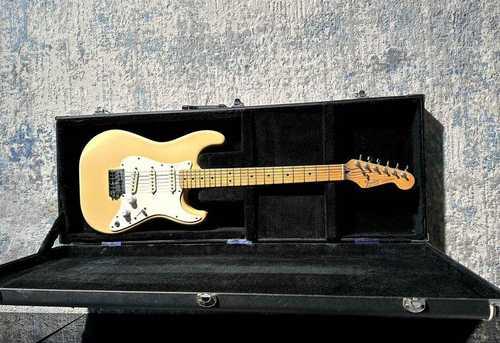 Электрогитара Fender Stratocaster 1983 Dan Smith e