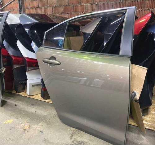 Дверь задняя правая для Toyota Corolla E210