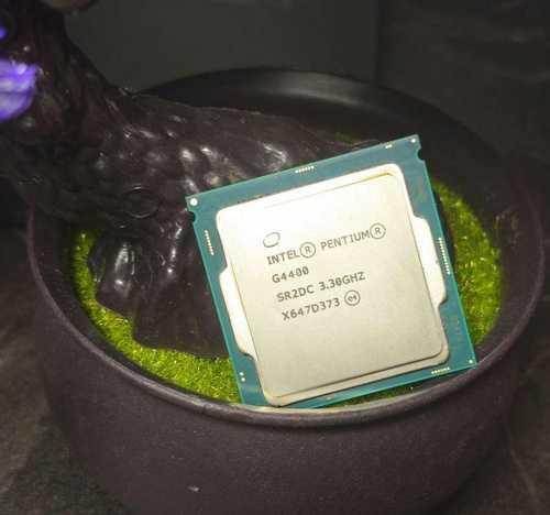 Процессор Intel Pentium G4400