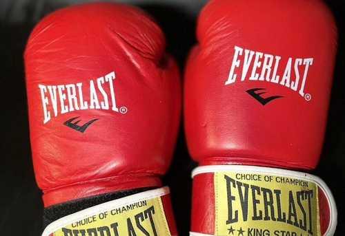 Боксерские перчатки Everlast 10 oz