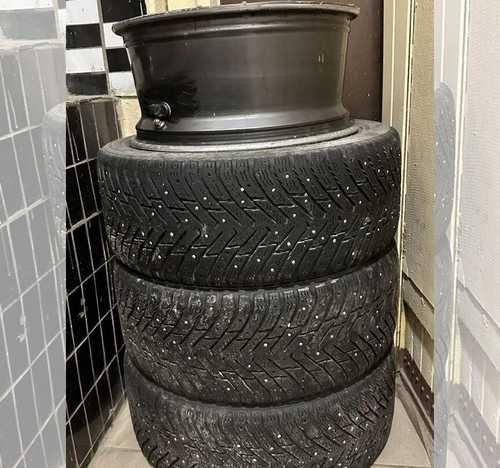 Резина на дисках r18