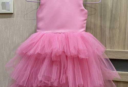 Нарядное платье для девочки 104-110 см