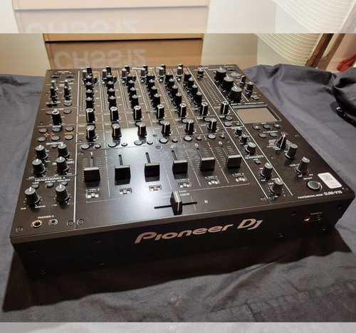 Пульт Pioneer DJ DJM-V10