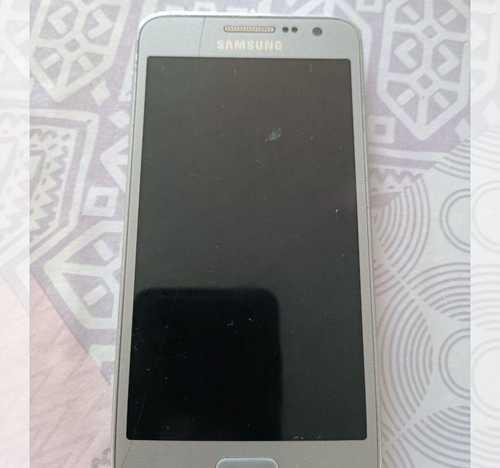 Samsung Galaxy A3 SM-A300F, 16 ГБ