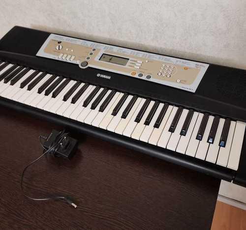 Синтезатор Yamaha PSR-R200 или обмен