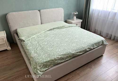 Кровать в стиле лофт спинка две подушки Камелия