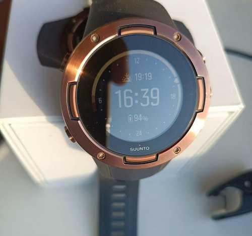 Спортивные часы Suunto 5