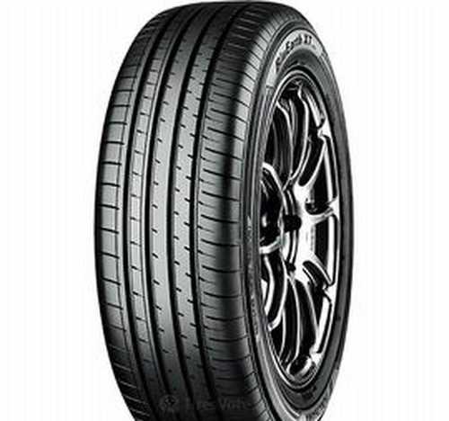 Yokohama BluEarth-XT AE61 215/65 R17