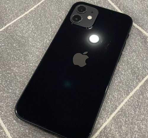 iPhone 12, 64 ГБ